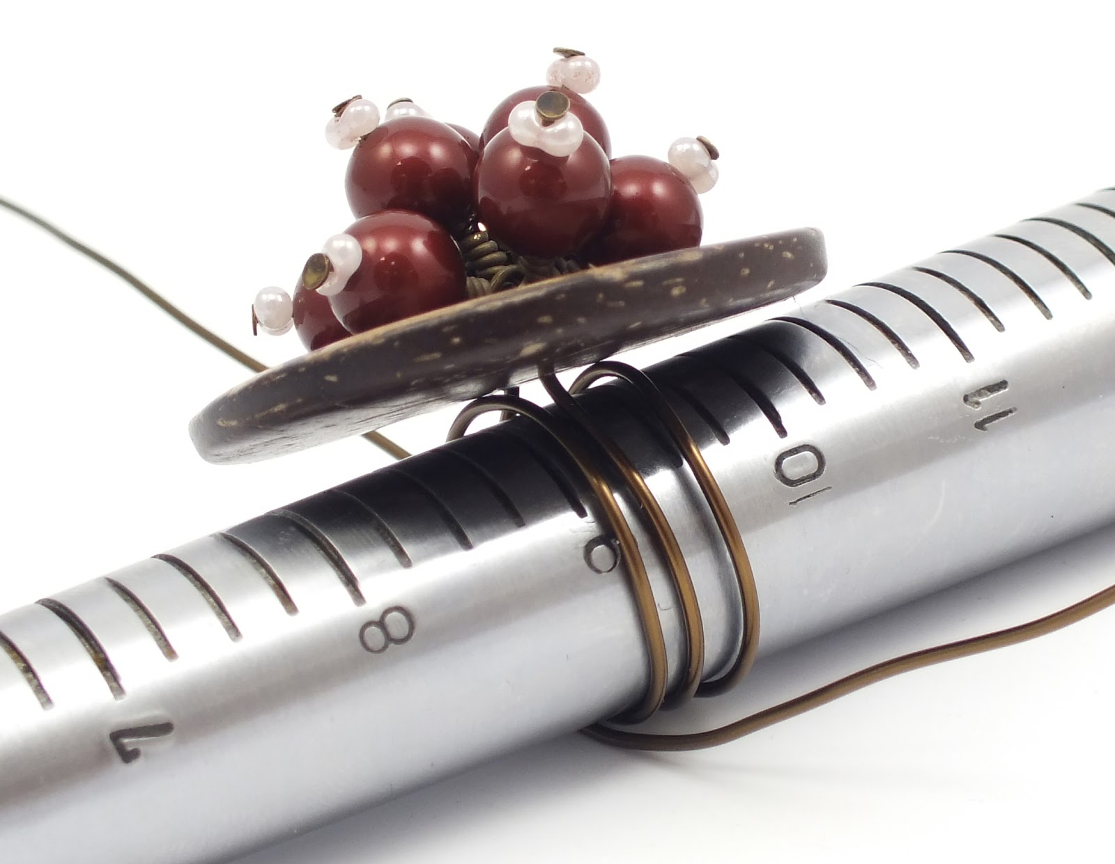 Making a sparkly button ring