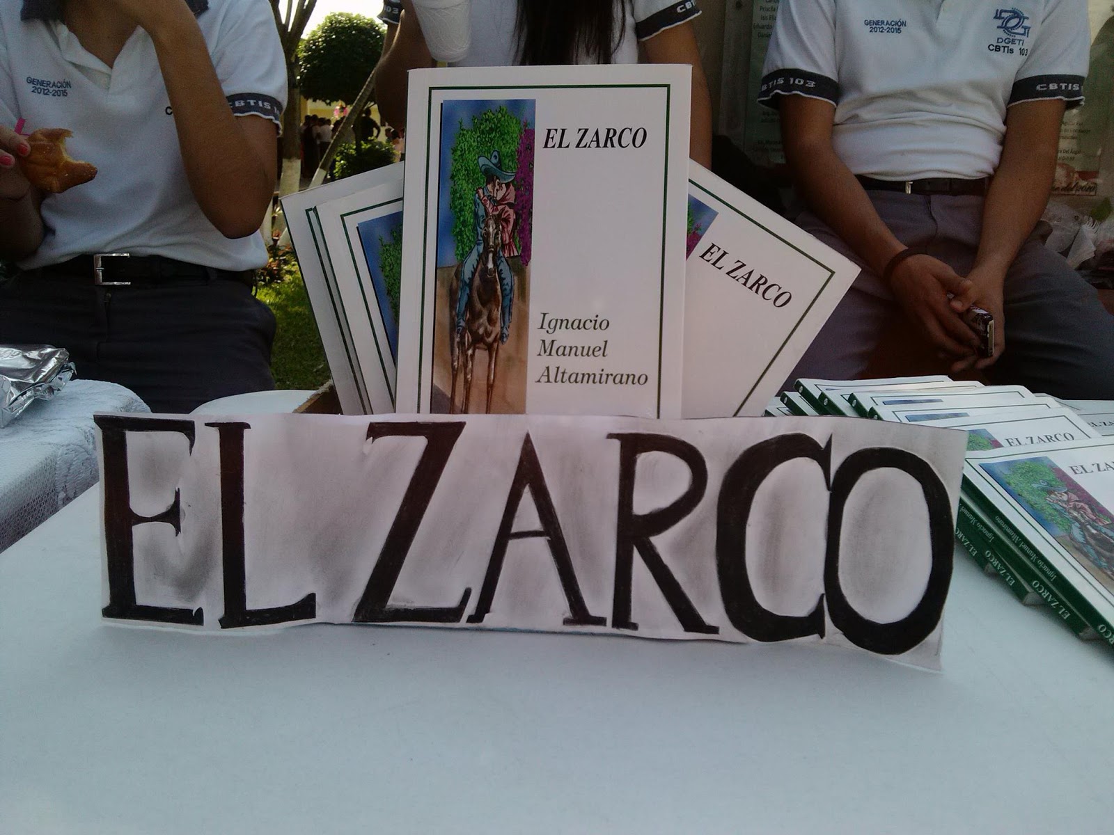 "Aprendamos Sobre La Lectura": Café Literario