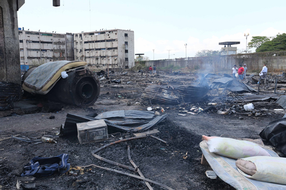 En fotos: así se encuentra la cárcel de Tocorón tras el incendio del ...