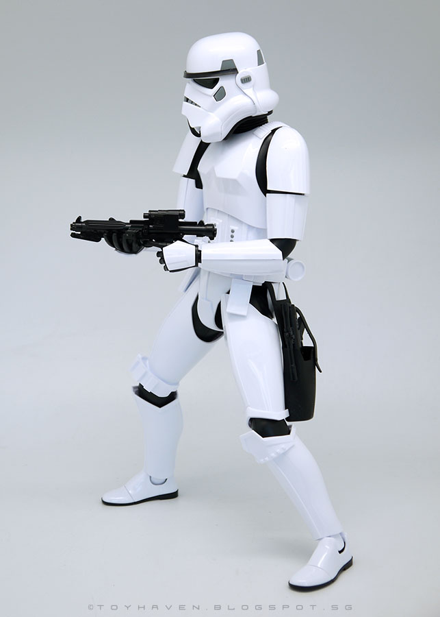 toyhaven: "It's them! Blast them!" Review of Bandai 1/6th scale Star ...