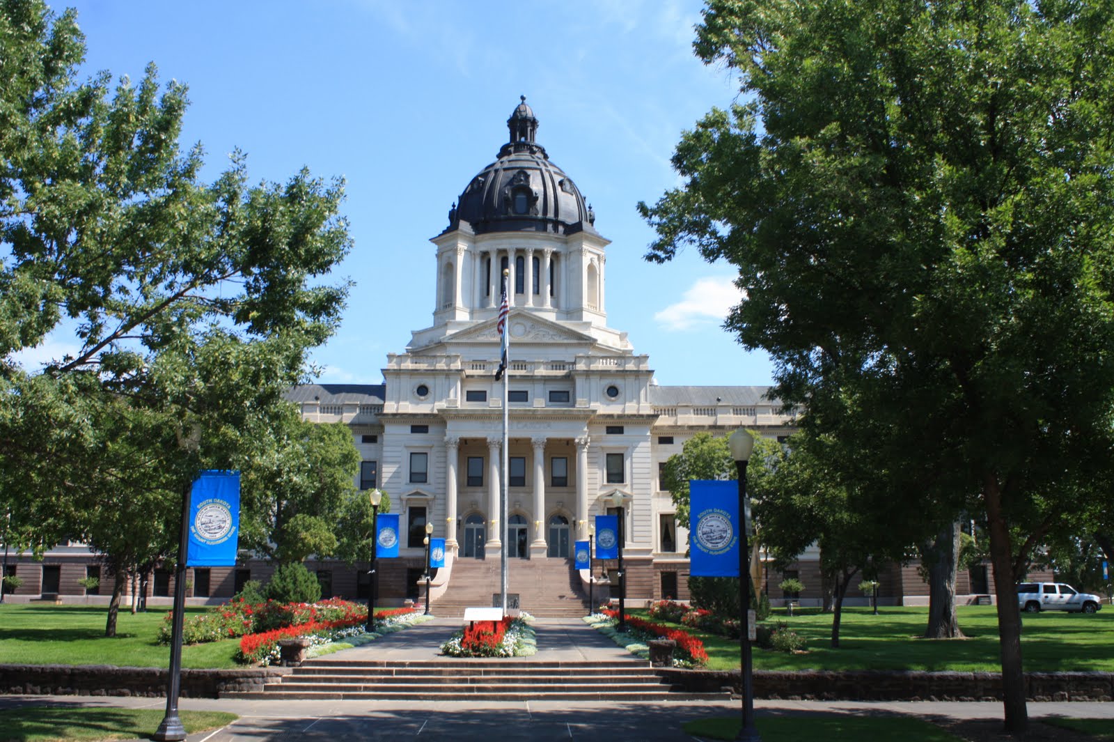 35 cool photos of the South Dakota State Capitol | BOOMSbeat
