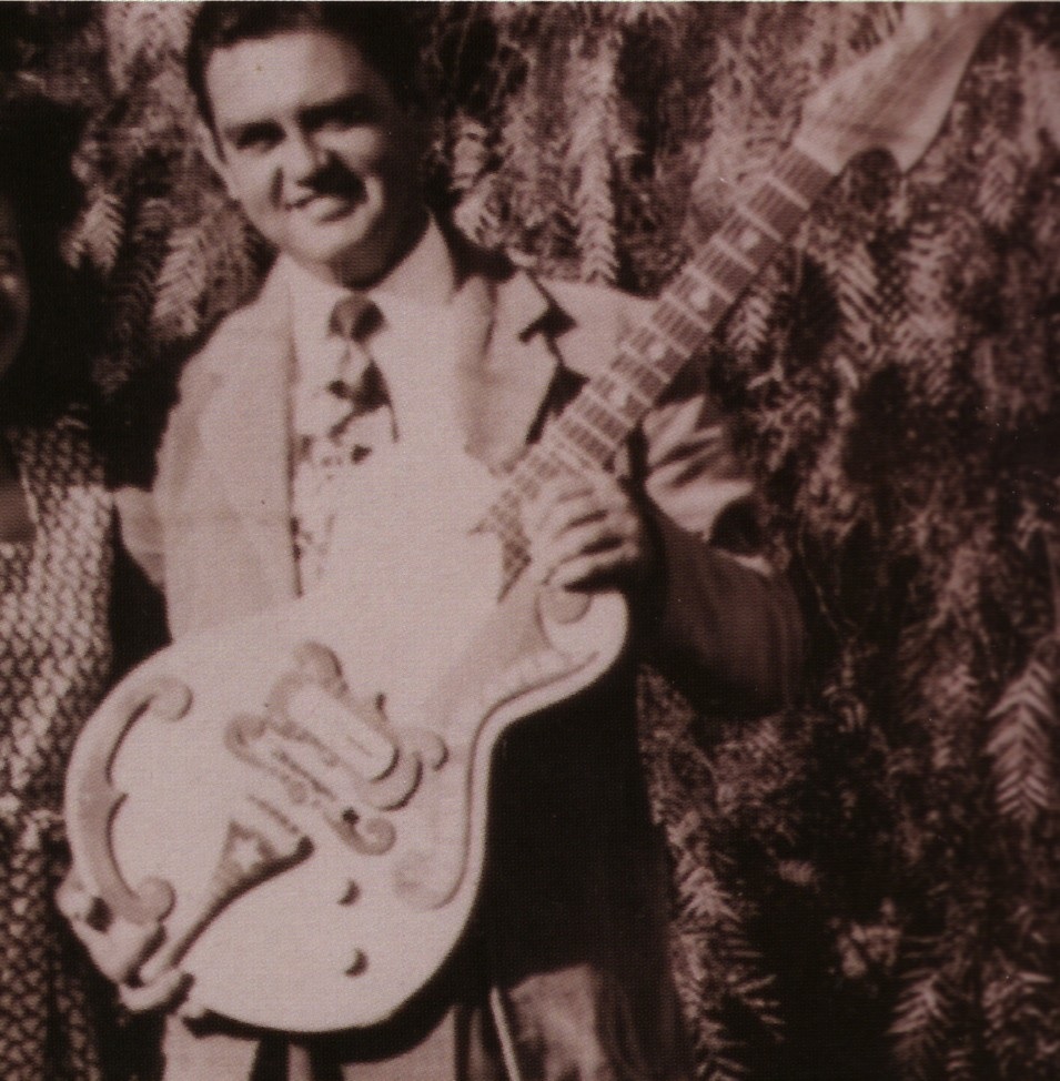 Gunz Guitar costum: Paul A. Bigsby; His Guitars and Inventions