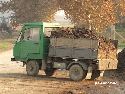 ..Mezőgépek..: Trágyarakás Claas Ranger 907C