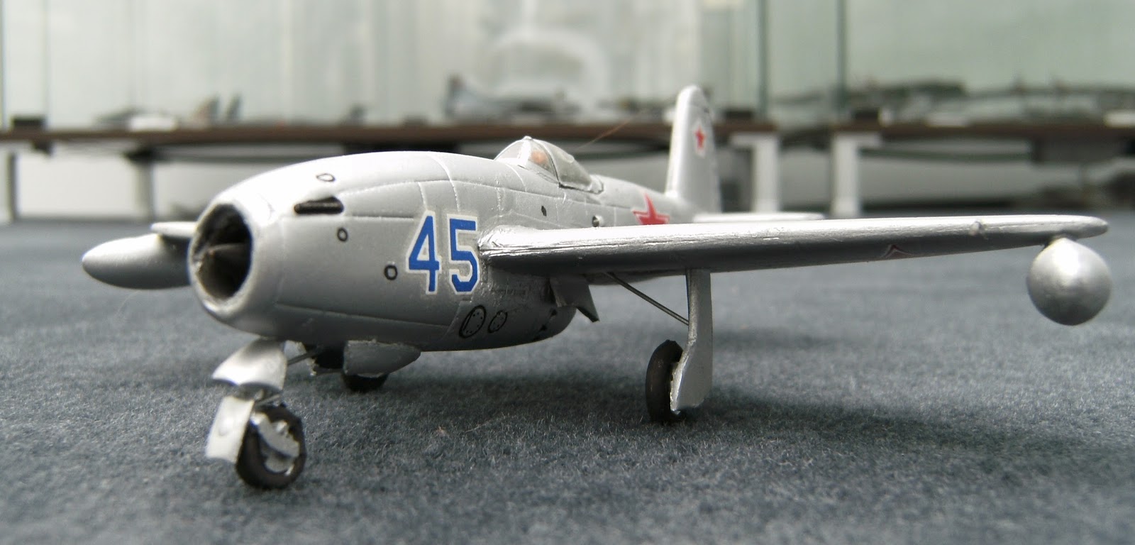 Happyscale-Modellbau: Yakovlev Yak-17 Feather - BR Vacu 1/72