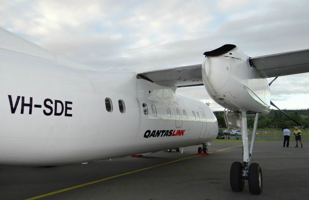 Air Queensland.blogspot: QantasLink de Havilland Dash 8-200 / Q200