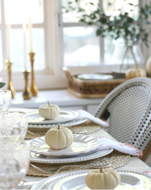 ciao! newport beach: a fresh and pretty thanksgiving table