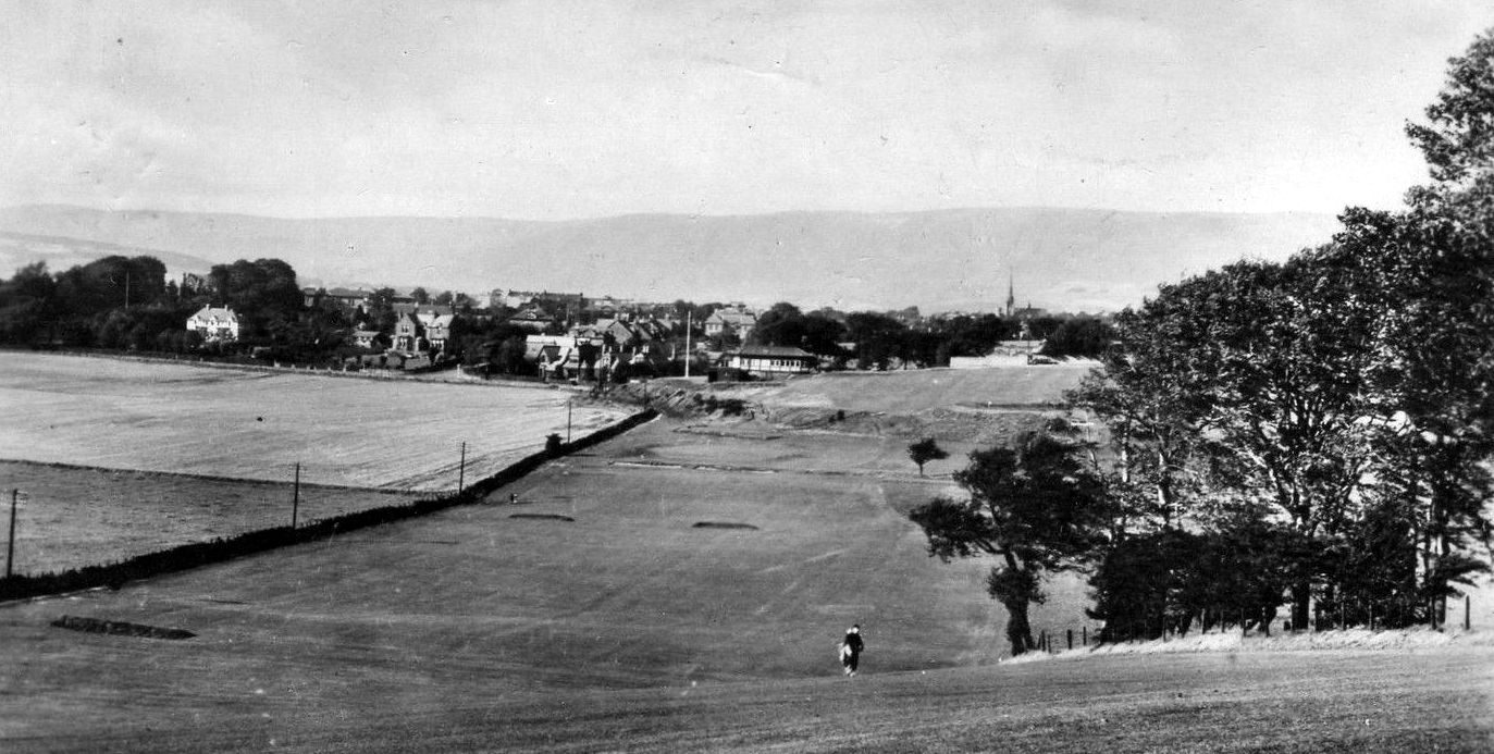 Tour Scotland: Old Photograph Golf Course Lenzie Scotland