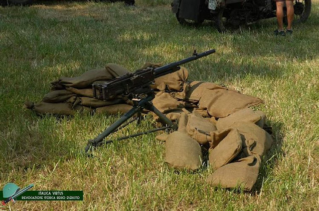 SI VIS PACEM, PARA BELLUM: La mitragliatrice pesante Breda Modello 37