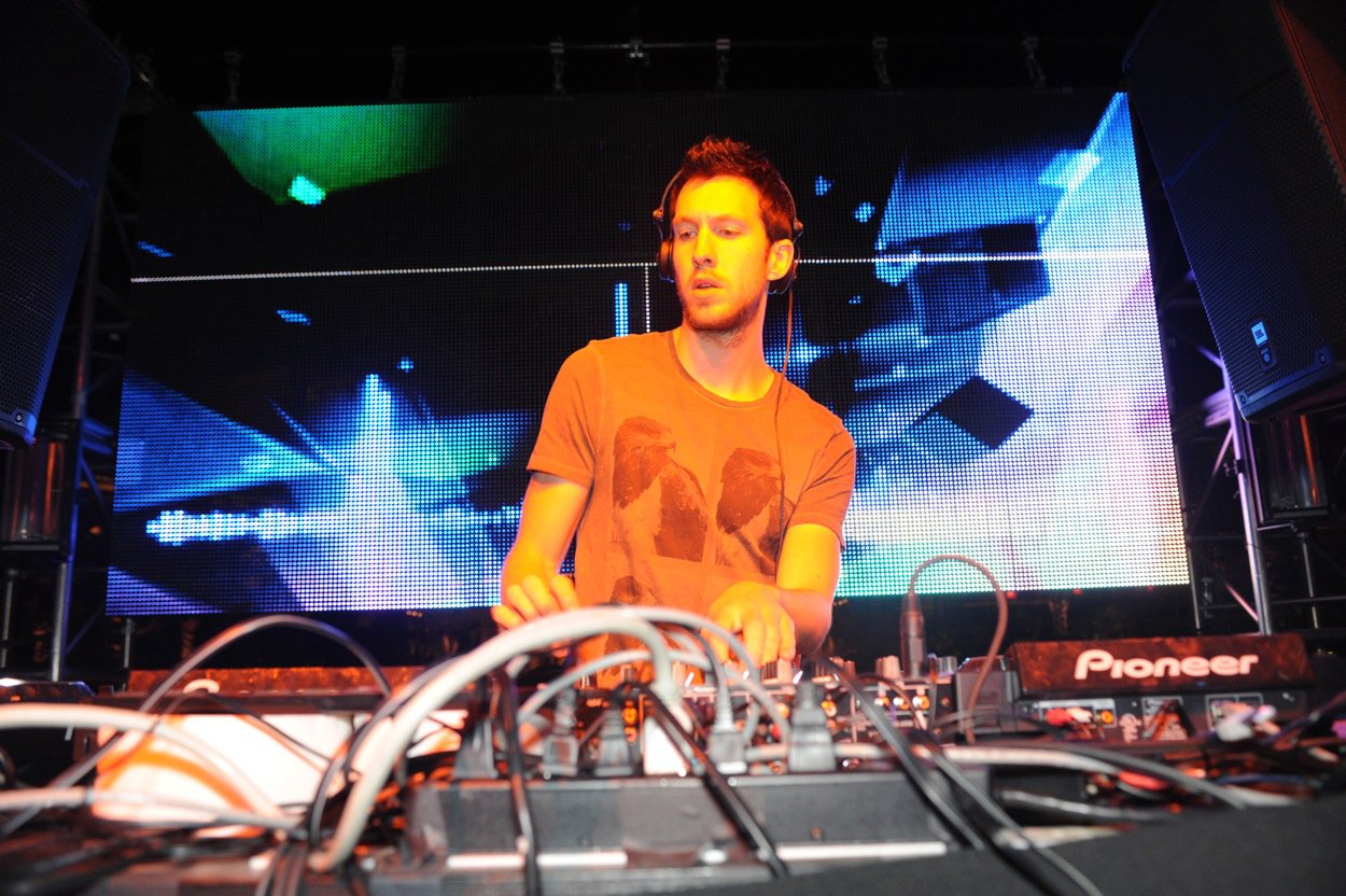 Calvin Harris Residency Debut at XS - Las Vegas [Photos] ~ MyBarHeaven ...