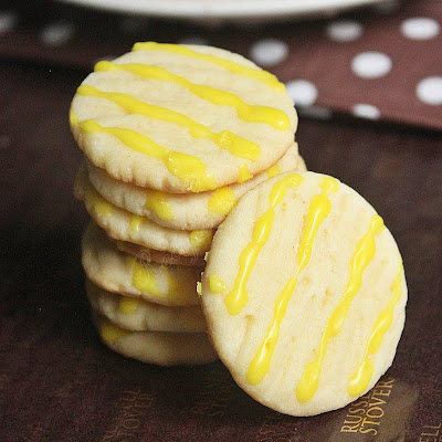 Lemon Cookies With Lemon Glaze