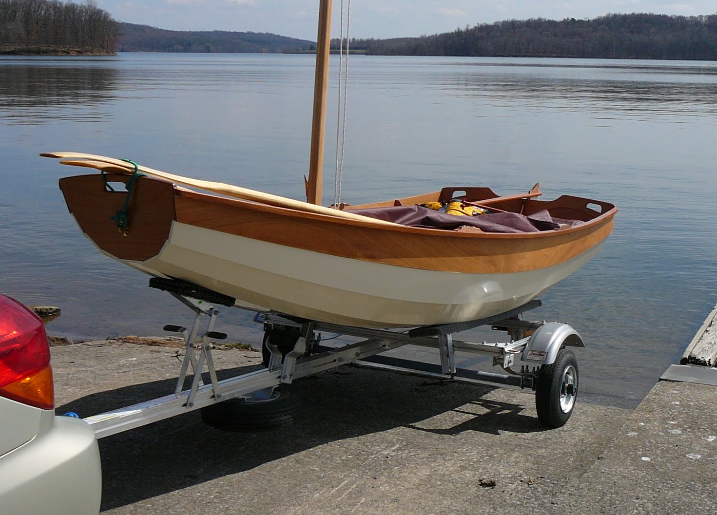 In a Nutshell: Boat floats