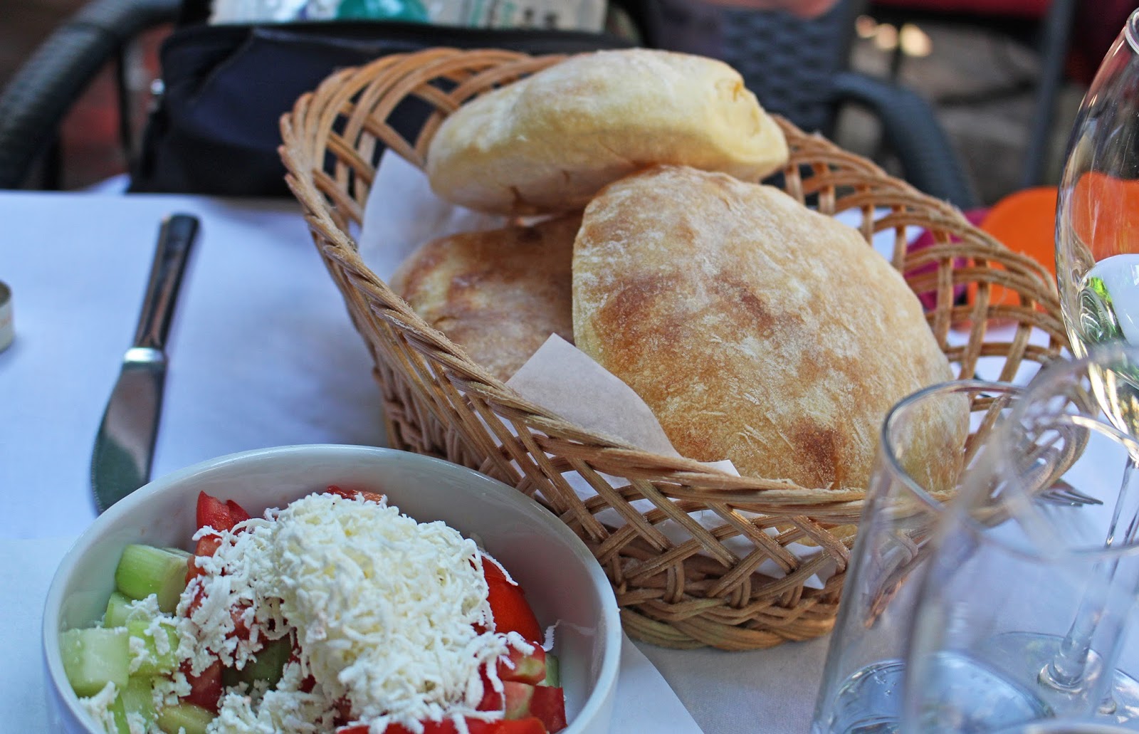 Belgrade | Serbian Cuisine at Tri Šešira | theMOOSE | makan travel 画画 ...