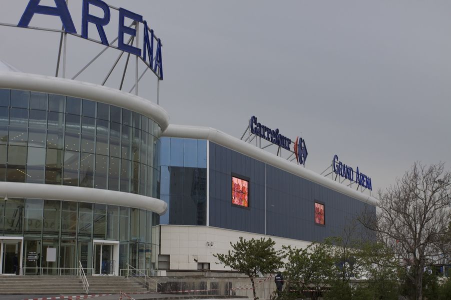 Despre usi: Grand Arena Mall