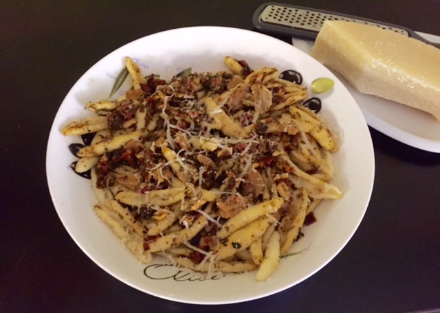 I Like to Bake and Cook Blog: Capunti pasta with sausage