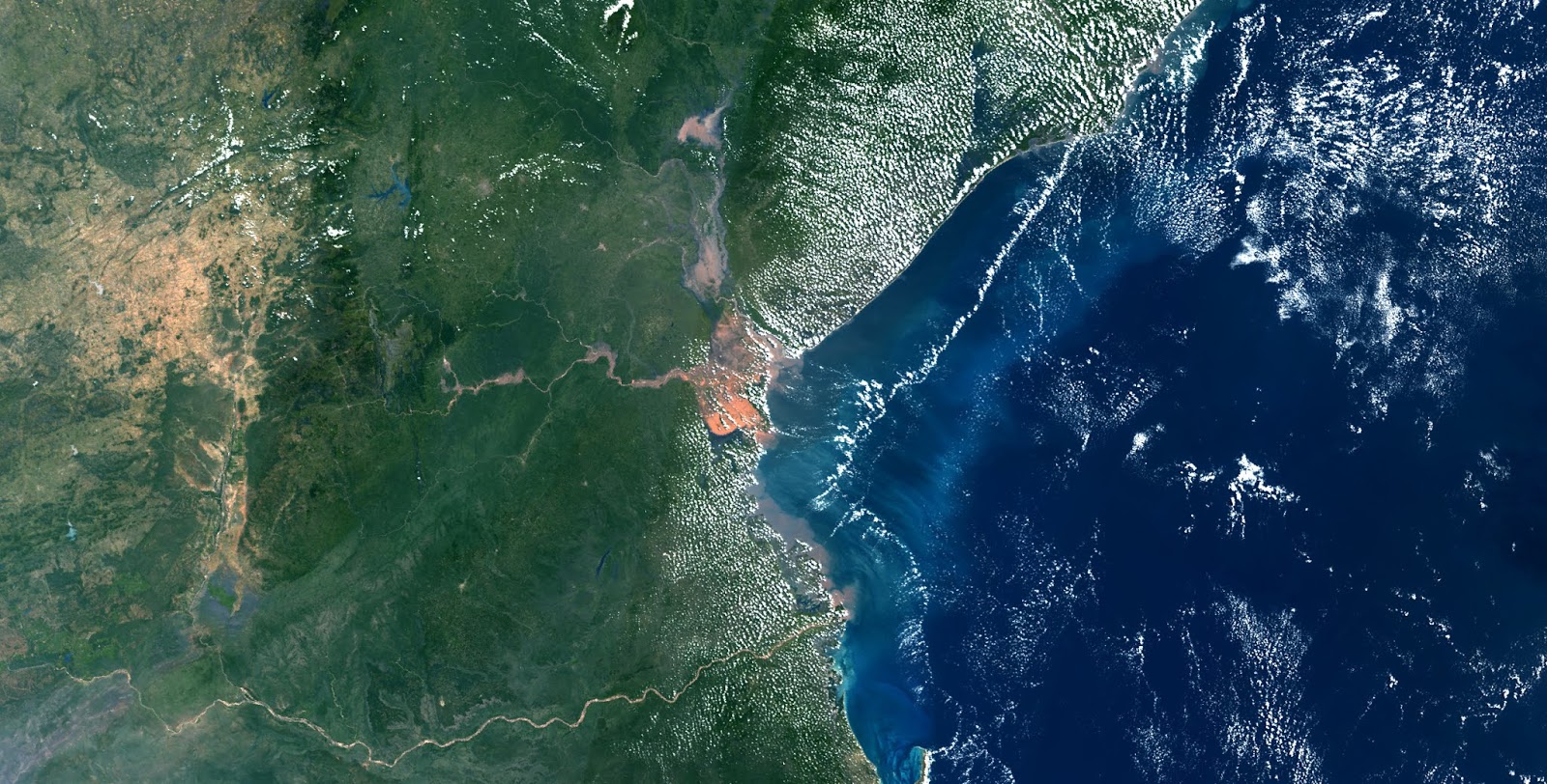 [DOC] Generating Thumbnails From Sentinel-3 300m GSD Satellite Imagery