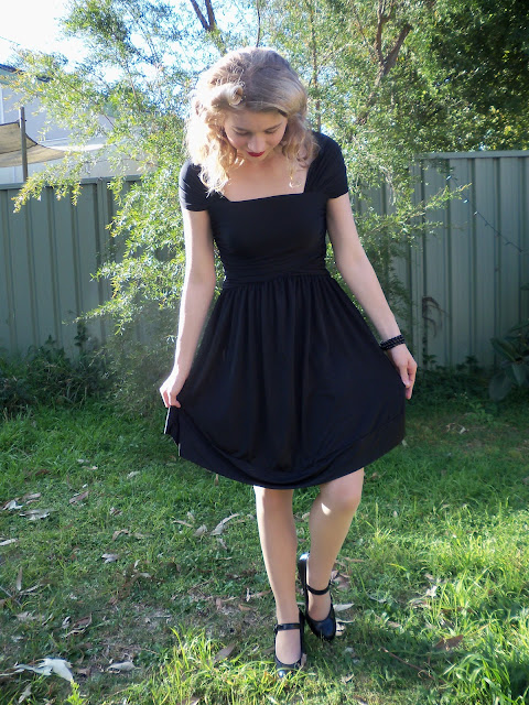 Fashion Blogger Post | GracefullyVintage