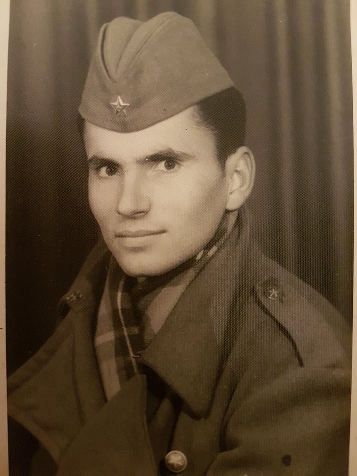 VOJNIK STEVAN STEVANOVIĆ Desetar JNA 1961. Foto uspomene sa drugovima ...
