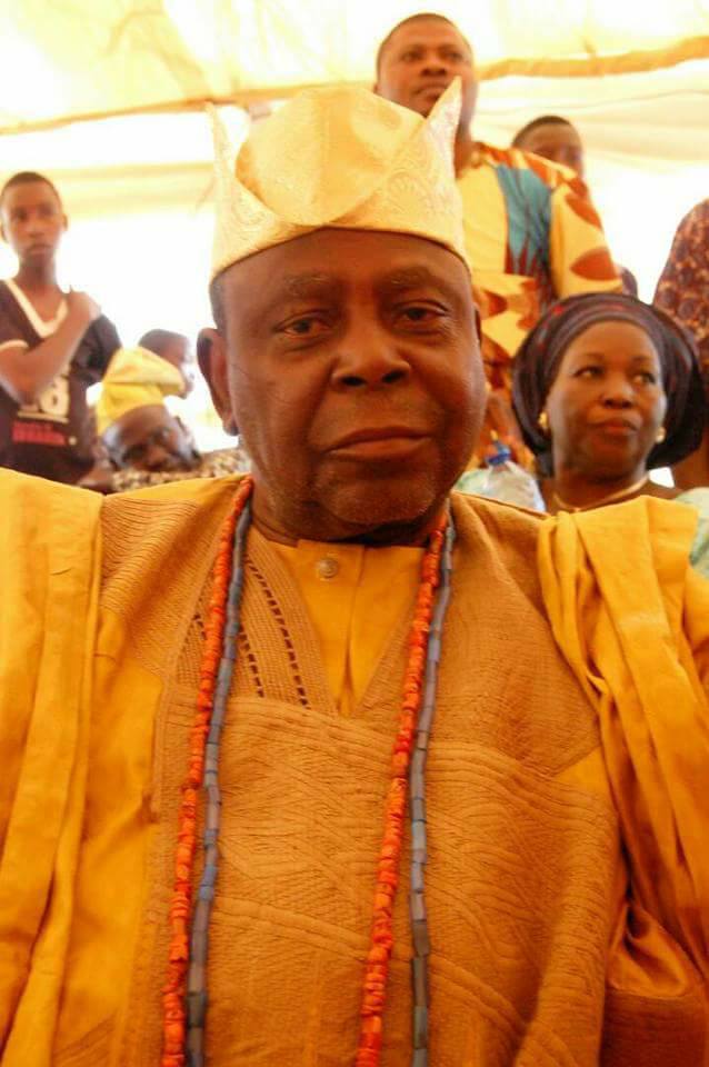 ILÊ AXÉ NAGÔ KÓBI: ALAAFIN ADVERTE ARABA YEMI ELEBUIBON: “PARE DE ...