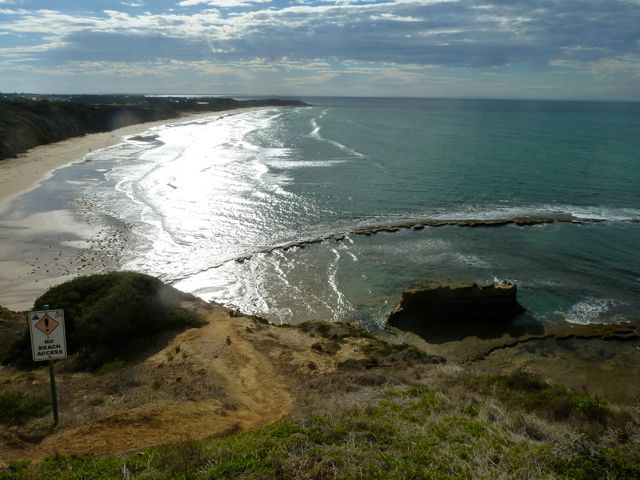 Peter and Vicki's Travel Blog: Simply stunning! The Great Ocean Road ...