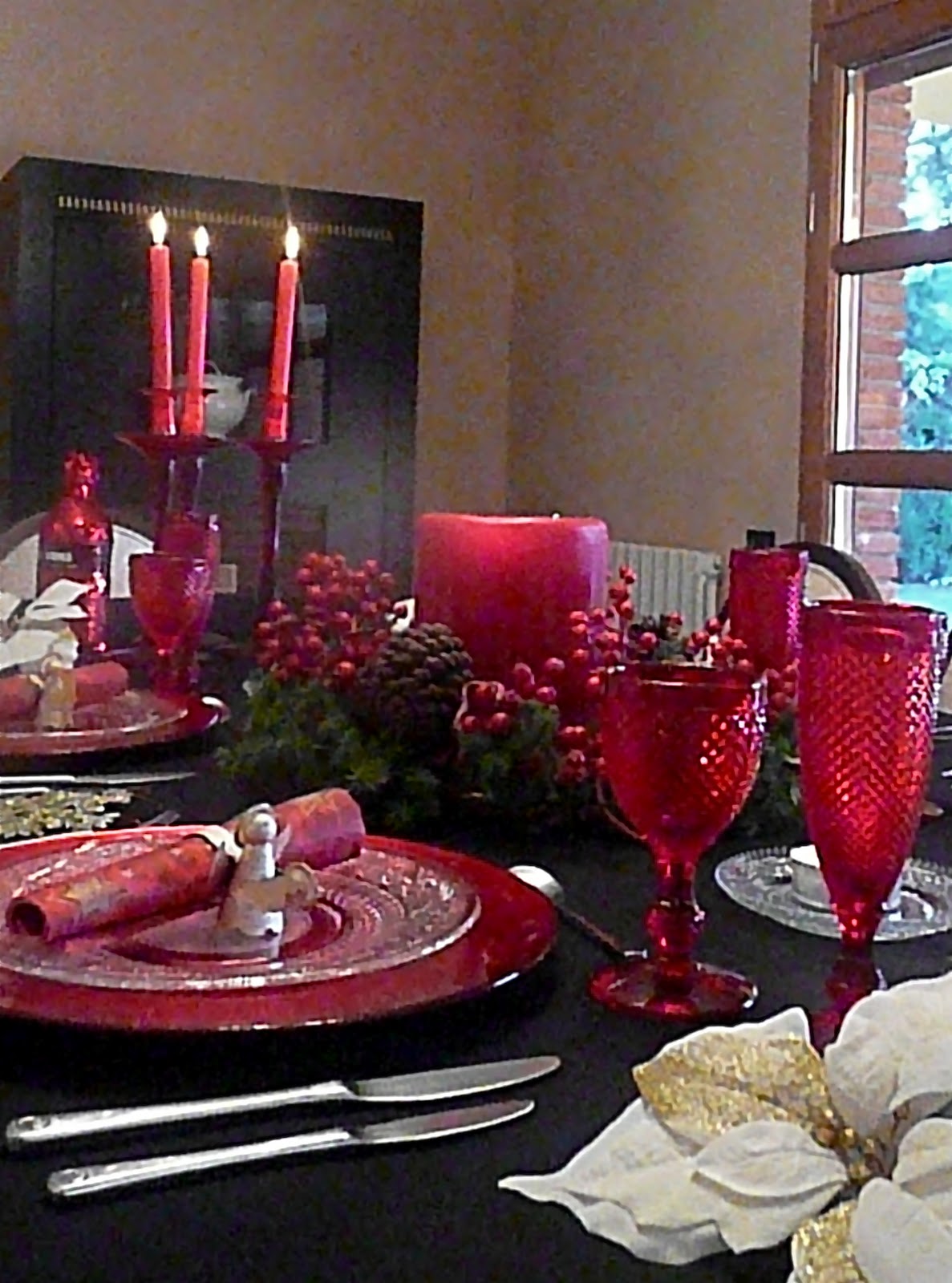Décorandluxe: Mesa roja por Navidad