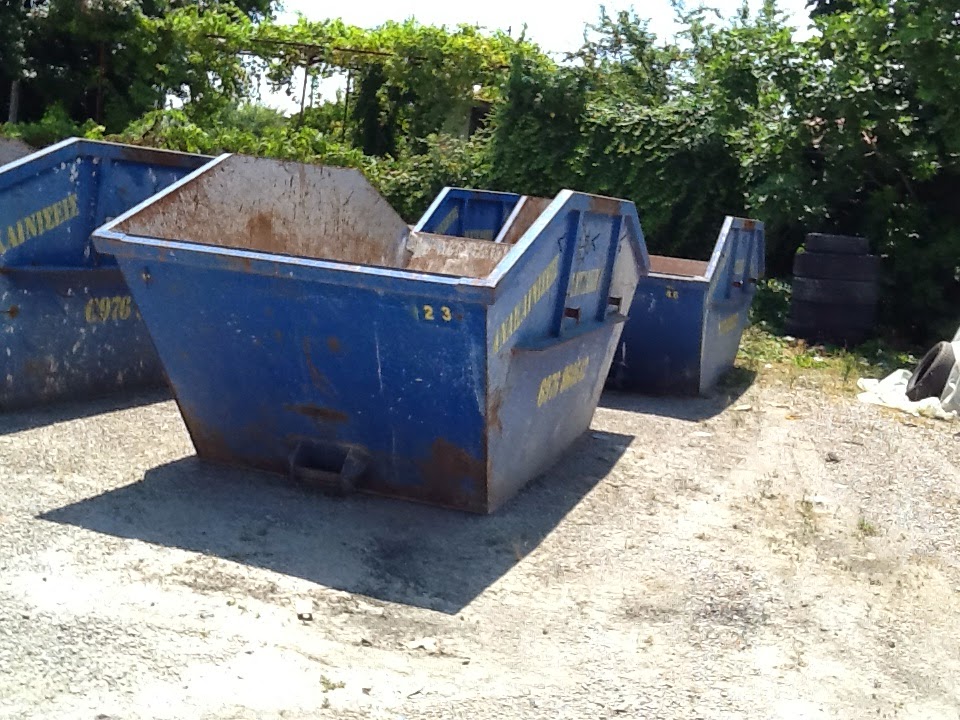 Used Items: Καδοι για μπαζα και ανακυκλωση