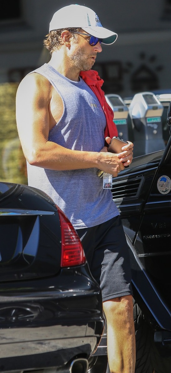VJBrendan.com: Bradley Cooper Leaving the Gym in Beverly Hills