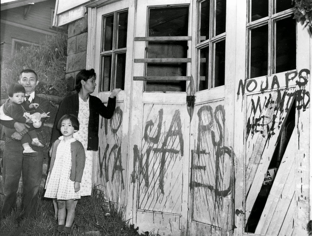 Pictures of the Internment of Japanese Americans during World War II ...