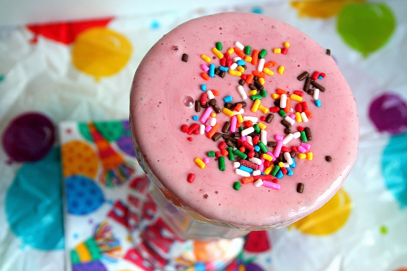 unapologetic fitness, foodie: Birthday Cake Protein Smoothie!