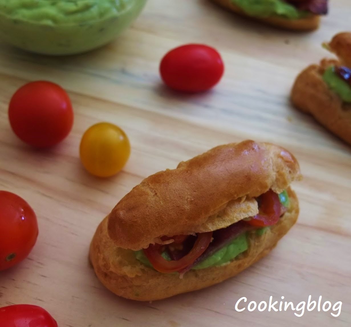 Cooking Books: Mini éclairs com mousse de abacate, bacon e tomate ...