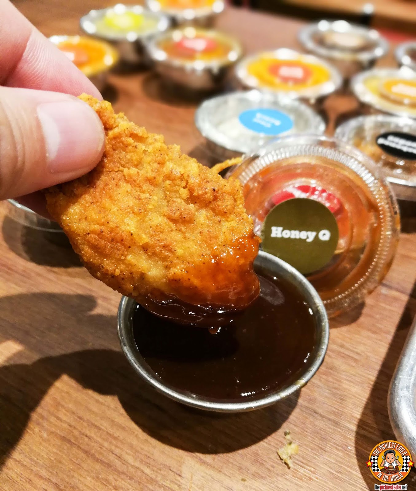 THE PICKIEST EATER IN THE WORLD: RIDING INTO THE WINGZONE, SM MEGAMALL ...