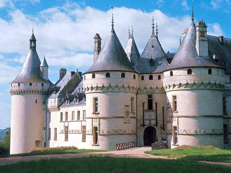 Mysterious Marvels: Medieval Castles