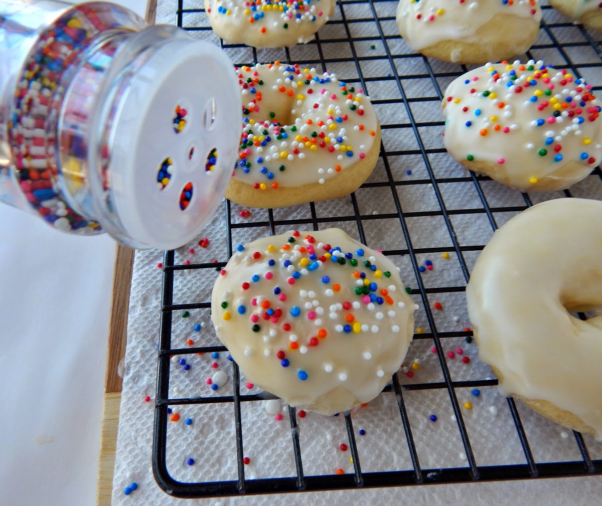 Cleo Coyle Recipes.com: How to Make ANGINETTI - Italian Lemon Cookies ...