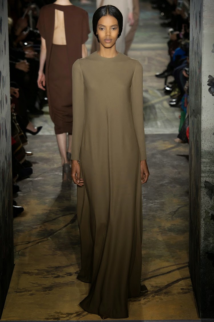 Valentino Haute Couture Spring and Summer 2014 Collections Part 4 ...