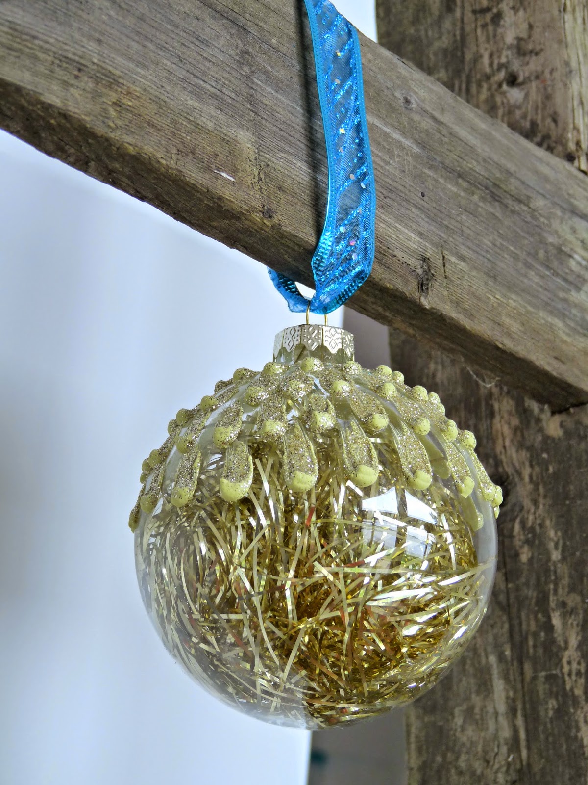 Unique Ideas for Displaying Ornaments | Dans le Lakehouse