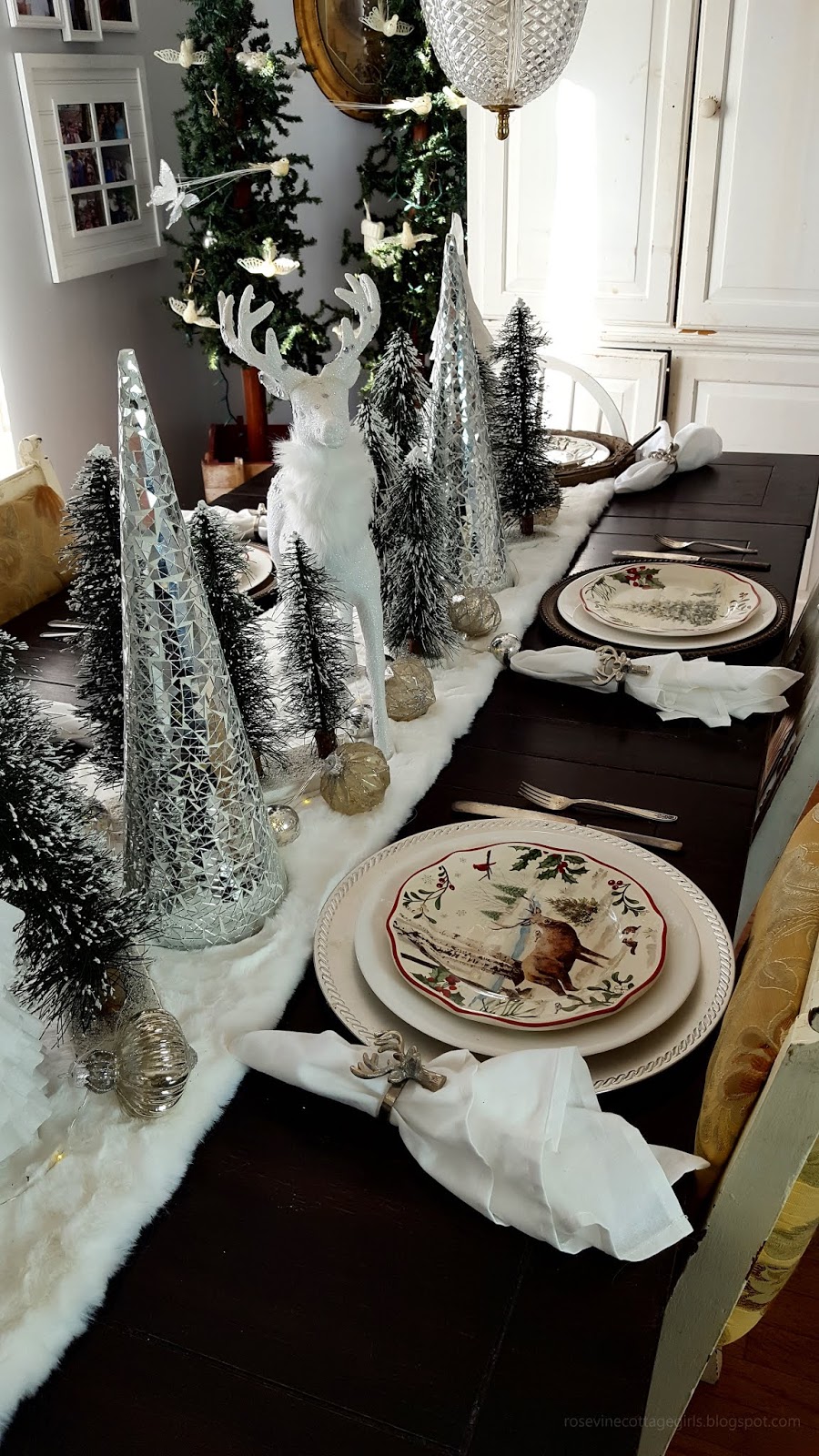 Farmhouse Christmas Table