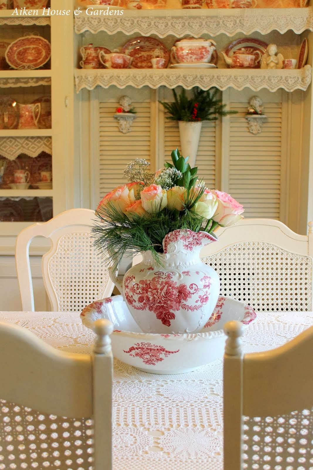 Aiken House & Gardens: Christmas Toile & Transferware