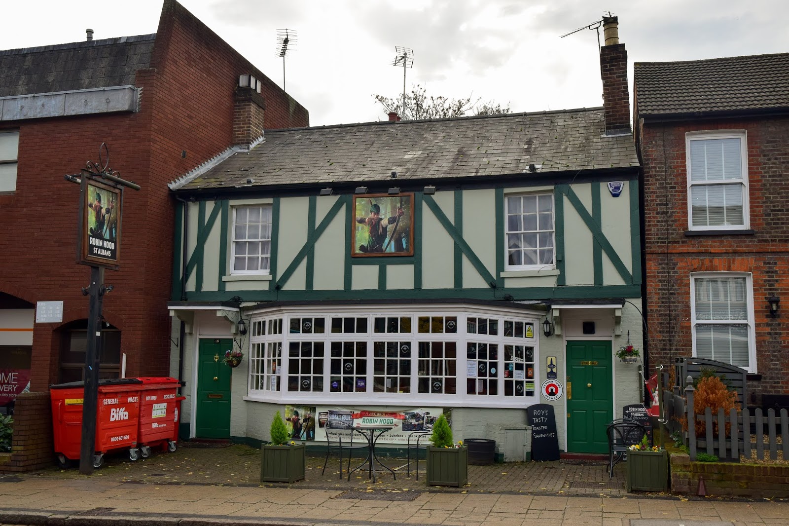 Pubs: Then & Now: Jolly Boys Outing to St Albans