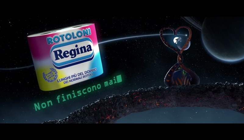 Pubblicità Rotoloni Regina: astronauta alieni e storico jingle musicale.