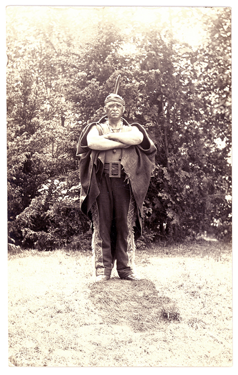 Historic Iroquois and Wabanaki Beadwork: Historic Abenaki Images