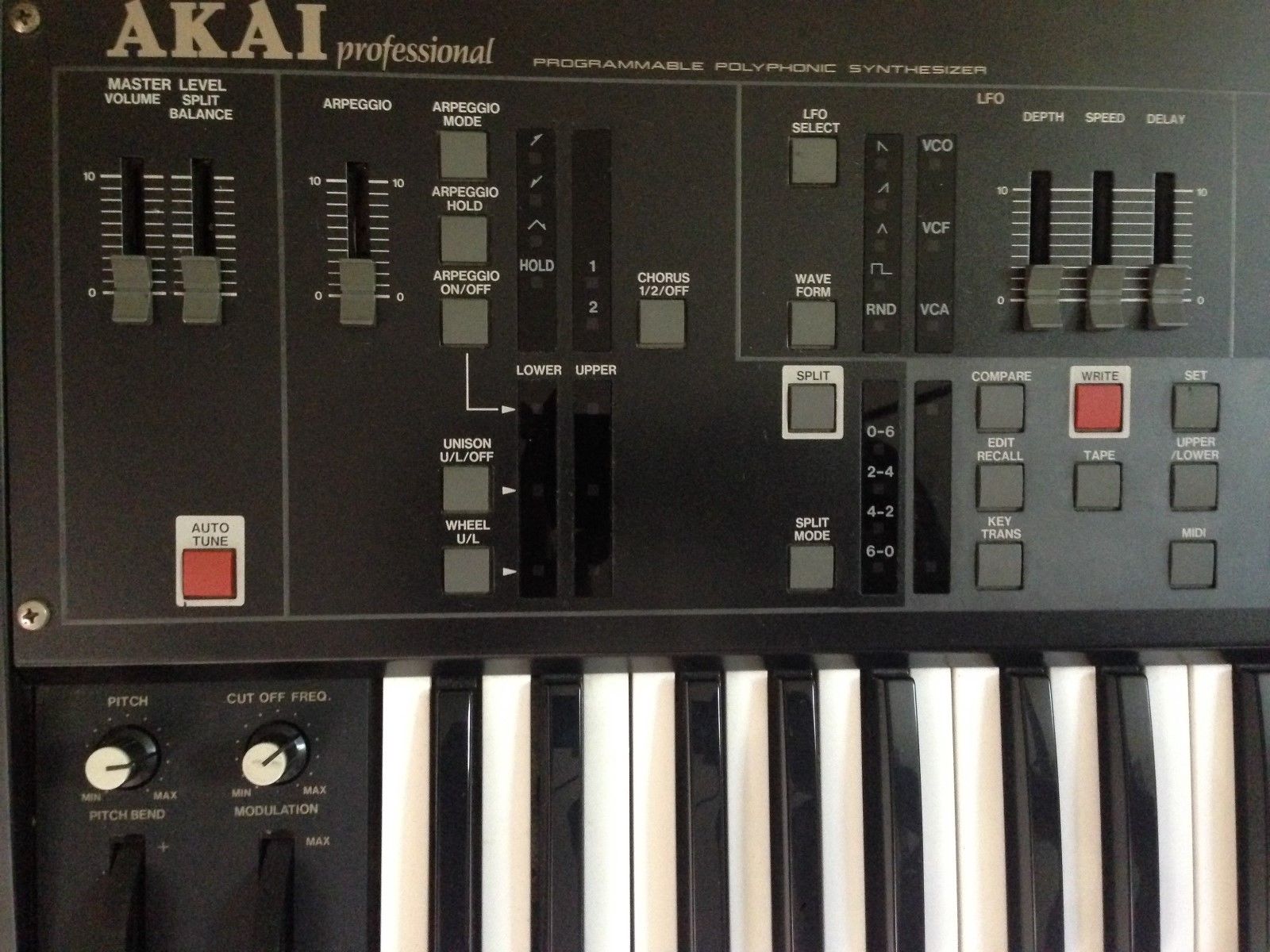 MATRIXSYNTH: AKAI Professional AX 60 Programmable Polyphonic Synthesizer SN 01220-00971