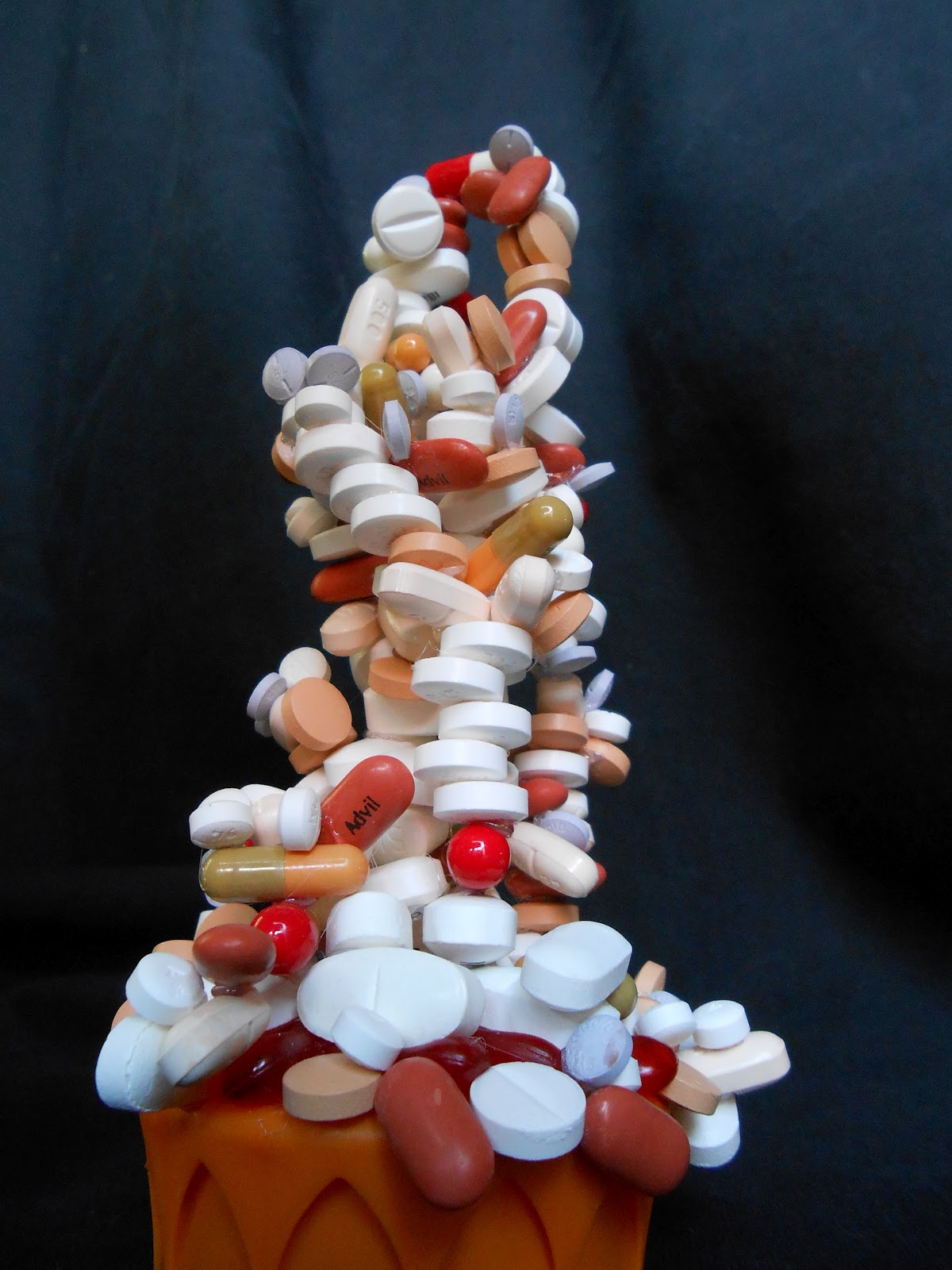 lonack signature: Pill Sculpture - allow Creativity to flow