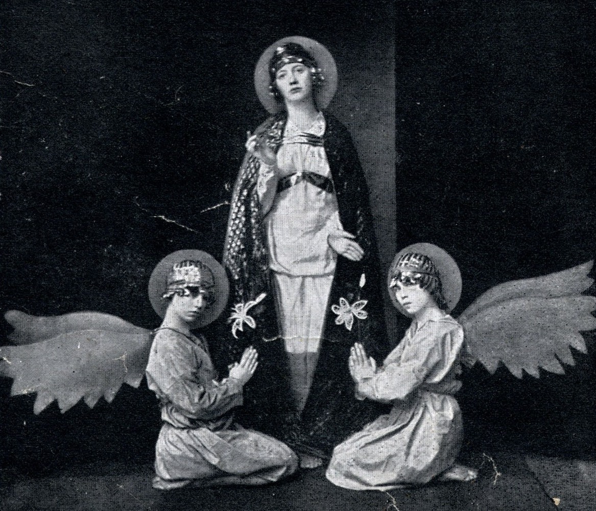 The Dancer From the Dance: 20 Stunning Vintage Photographs of Margaret ...