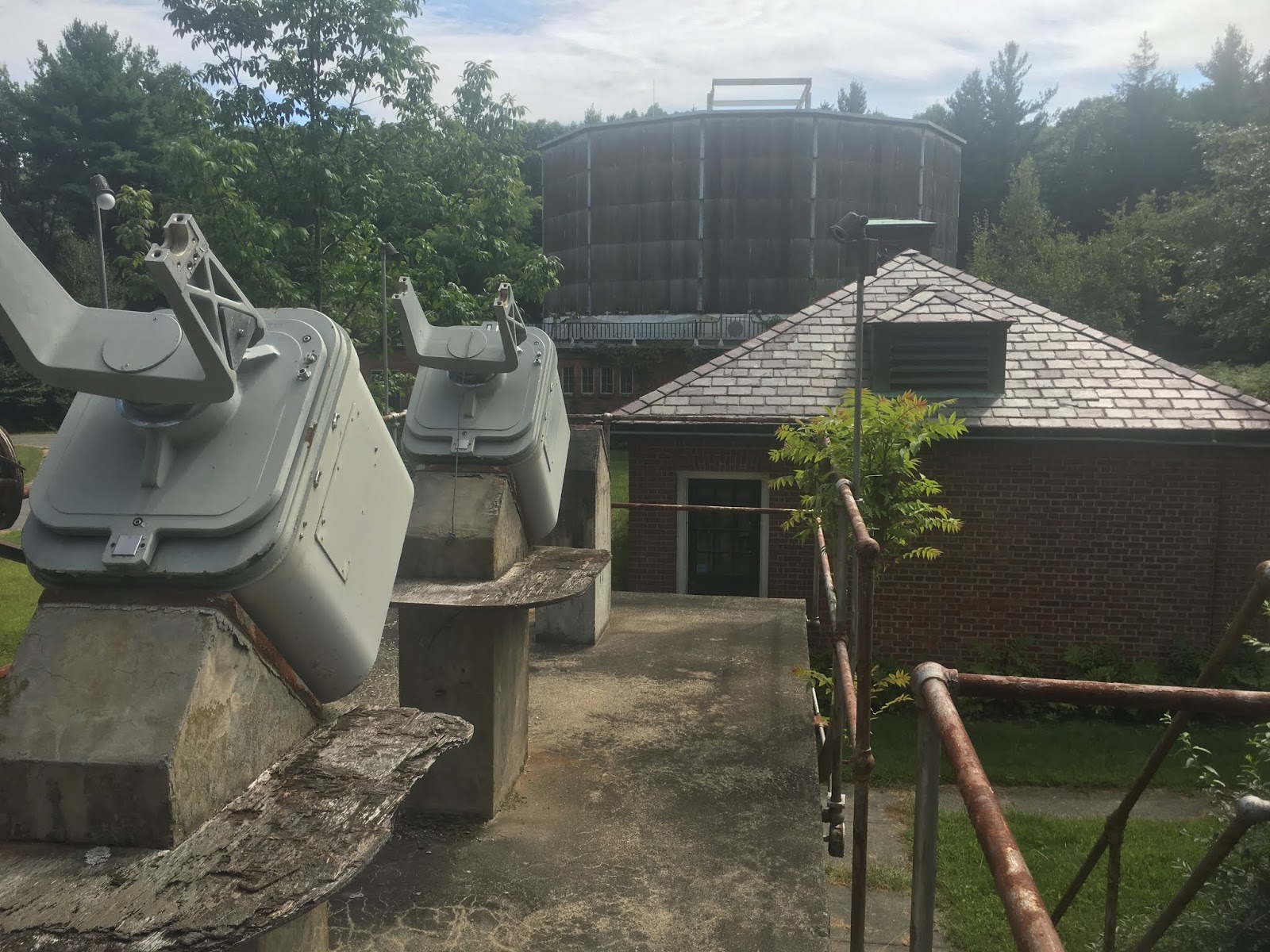 Rondinones' Adventures: Abandoned Oak Ridge Observatory - Harvard, MA