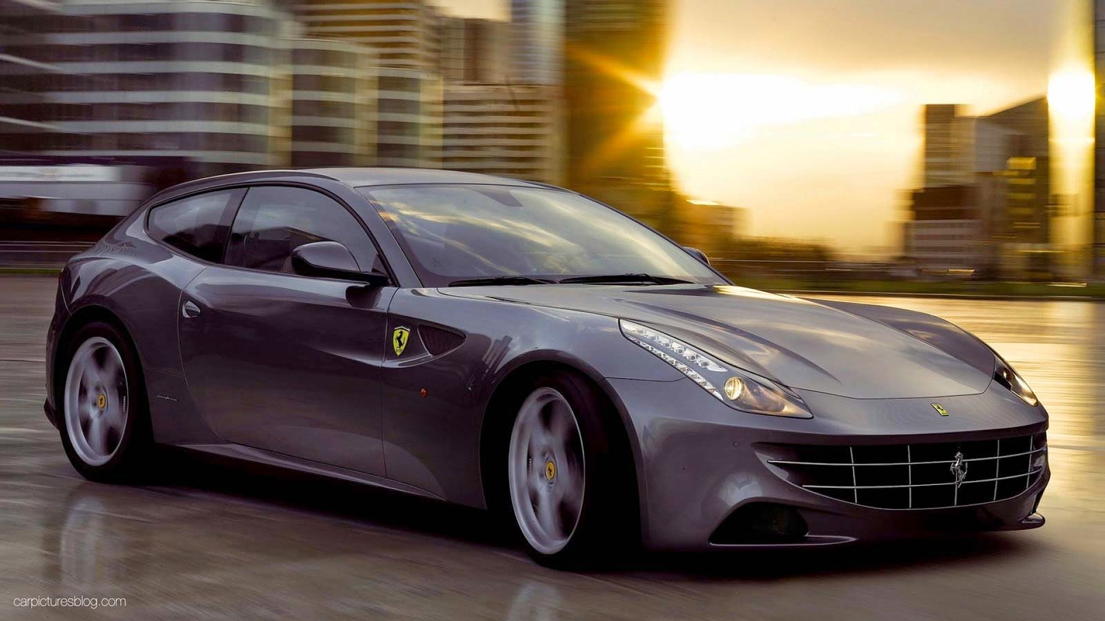 Ferrari Araba Resimleri: En güzel Ferrari Wallpaperları