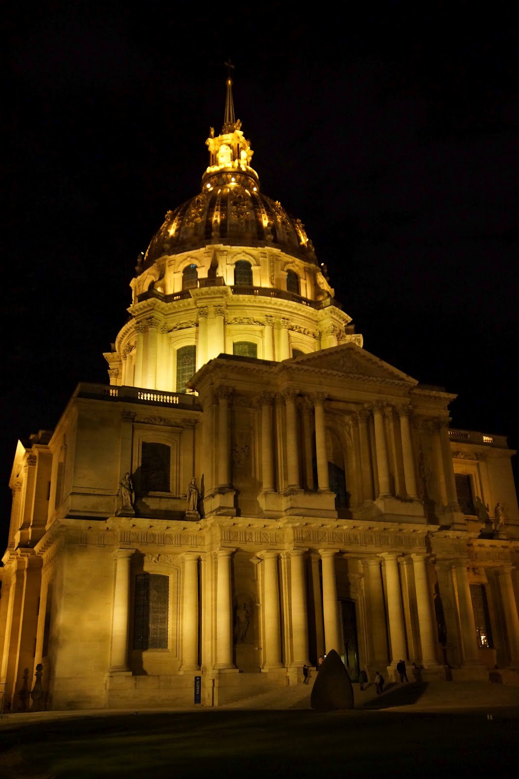Les Invalides At Night