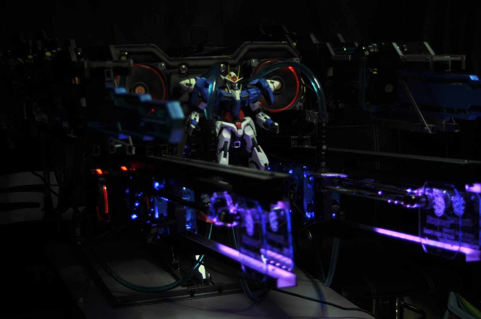 This Stunning 00 Gundam Inspired PC Should be Mass Produced!