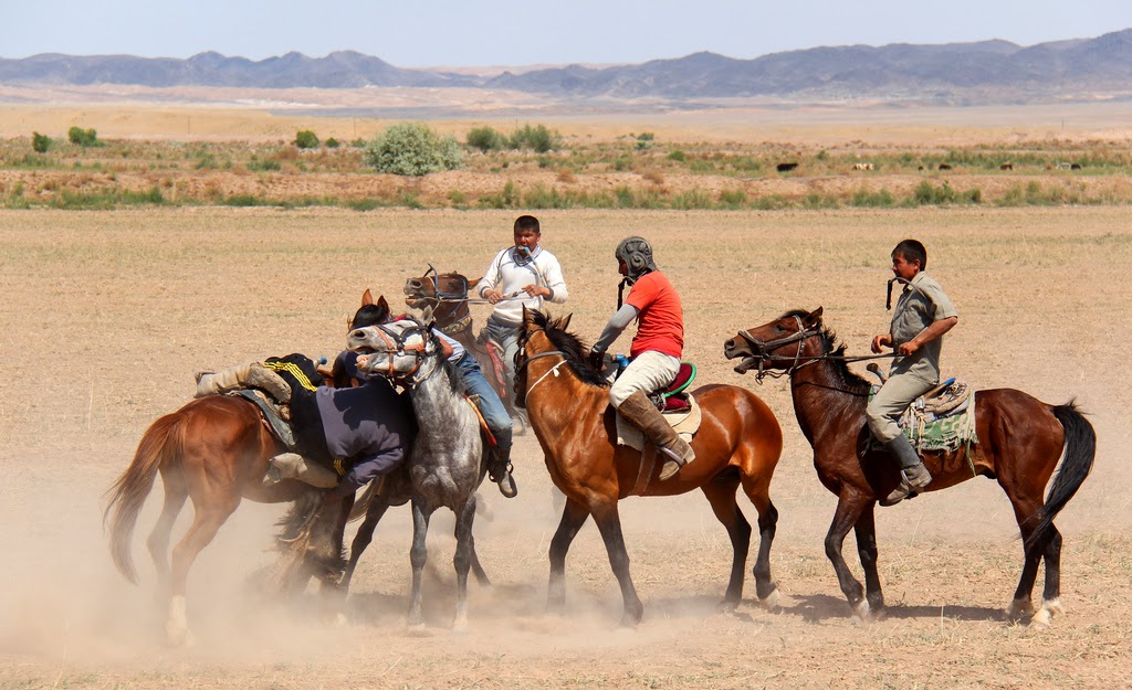 KARAKALPAKSTAN BLOG: Uloq-kopkari - "Dzhigit" - Skilled Horseman of ...