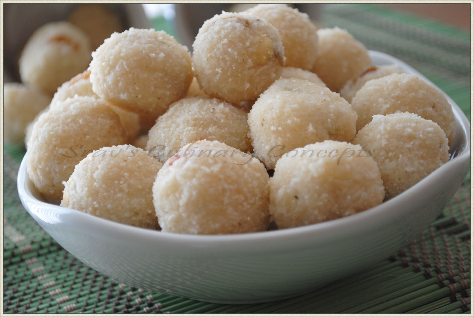 Srav's Culinary Concepts: Rava Ladoo - Shivaratri Special