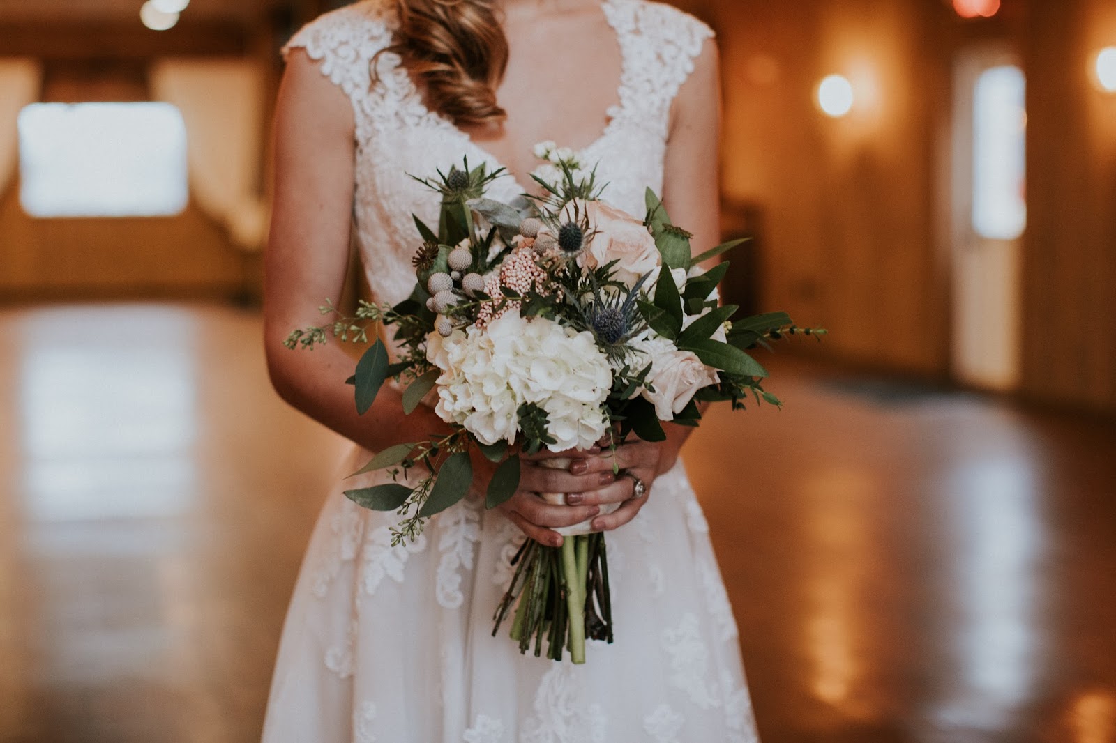 Bank of Flowers: Rustic Manor Photoshoot