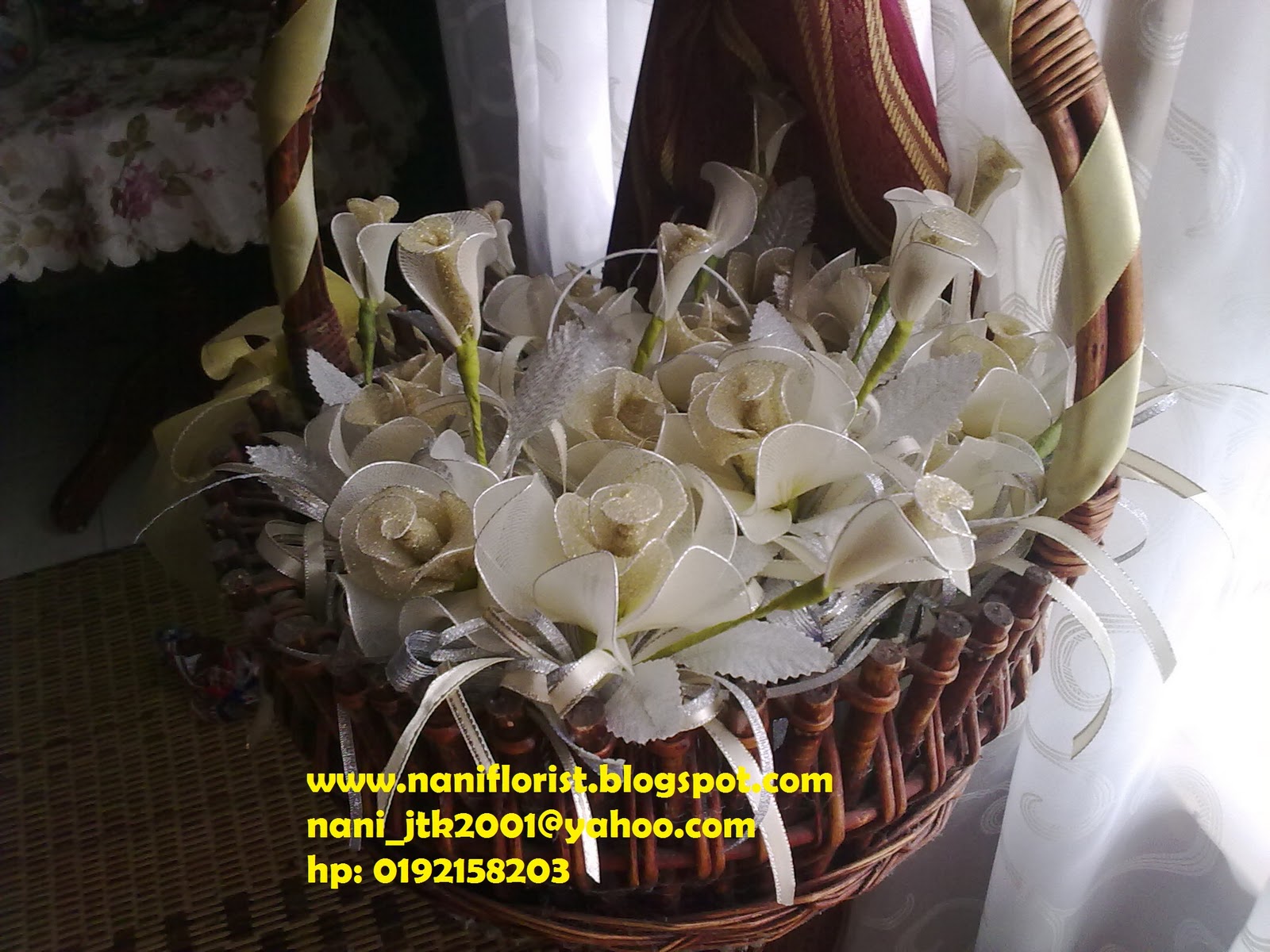 Nani Florist: BUNGA PAHAR GANTUNG VIP DAN BUNGA PAHAR PELAMIN